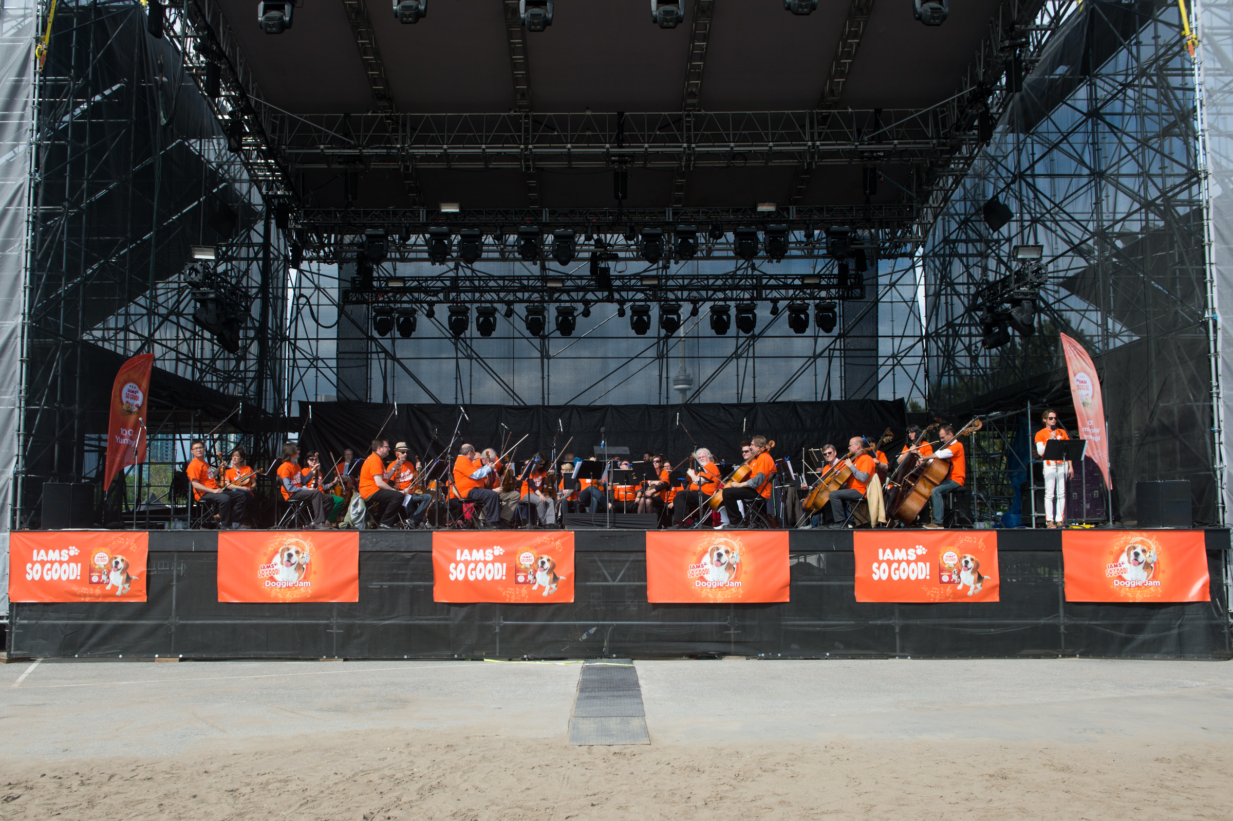 Iams SO GOOD! Celebrates Real Love at Canada’s First Dog Concert ...